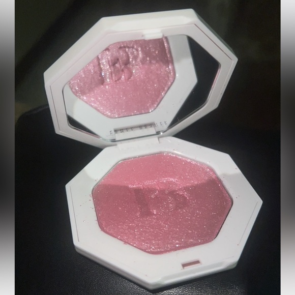 Fenty Beauty | Makeup | Nib Fenty Killawatt Freestyle Highlighter ...